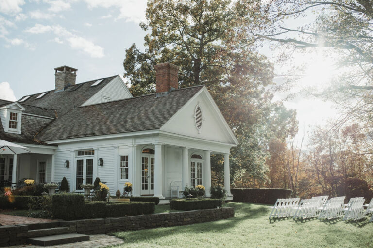 Romantic Smith Farm Gardens Wedding with Peak Fall Colors | Love Jackie ...